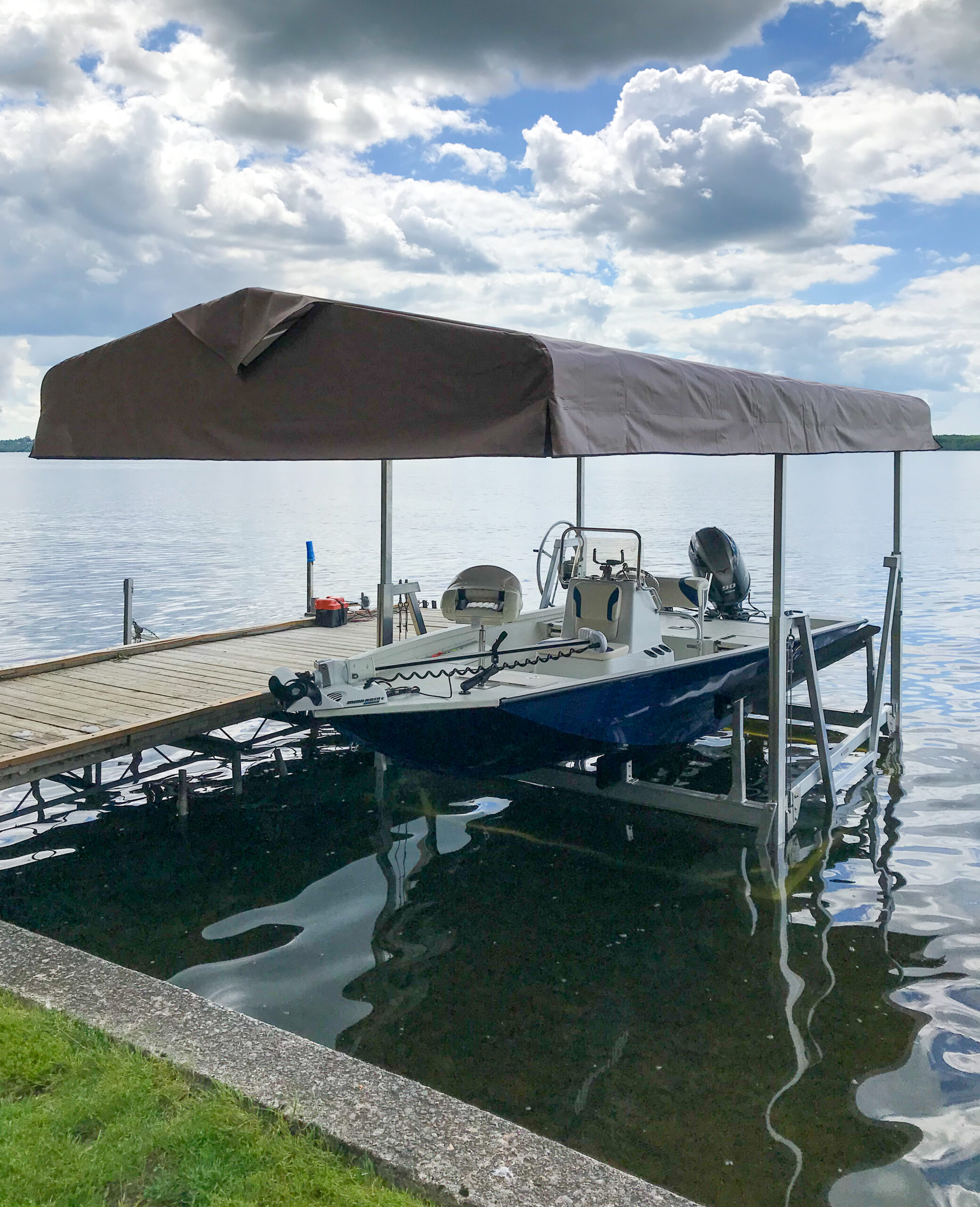 Boat Lifts Made in Lakefield, Ontario – R & J Machine
